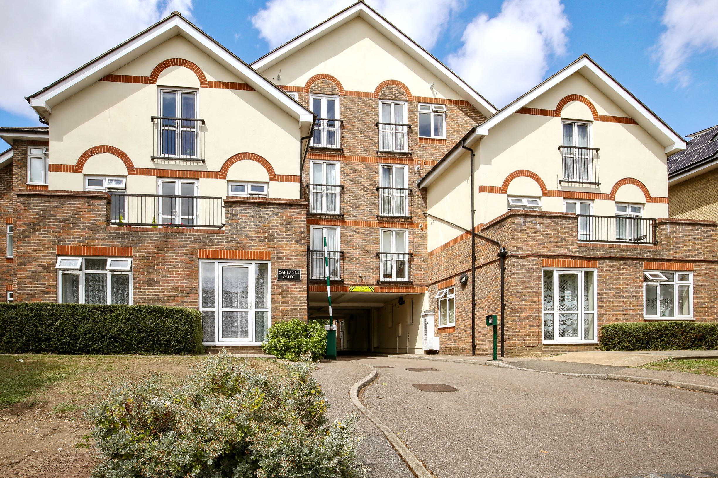 Oaklands Court - Hamways